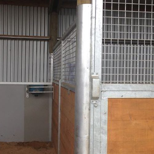 Custom Horse Stables Christchurch, NZ - States Man Floats