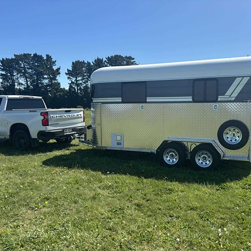 Horse Floats Christchurch, NZ | Horse Angle Load Floats Manufactures in ...